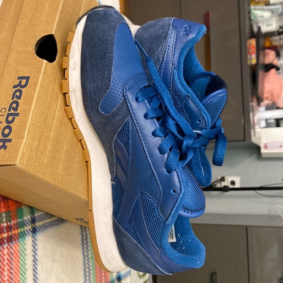 Reebok | Shoes | Reebok Classic Sneakers Navy Blue With Beige Soles ...